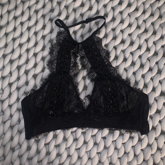 Victoria's Secret | Intimates & Sleepwear | Vs Elegant Black Lace ...